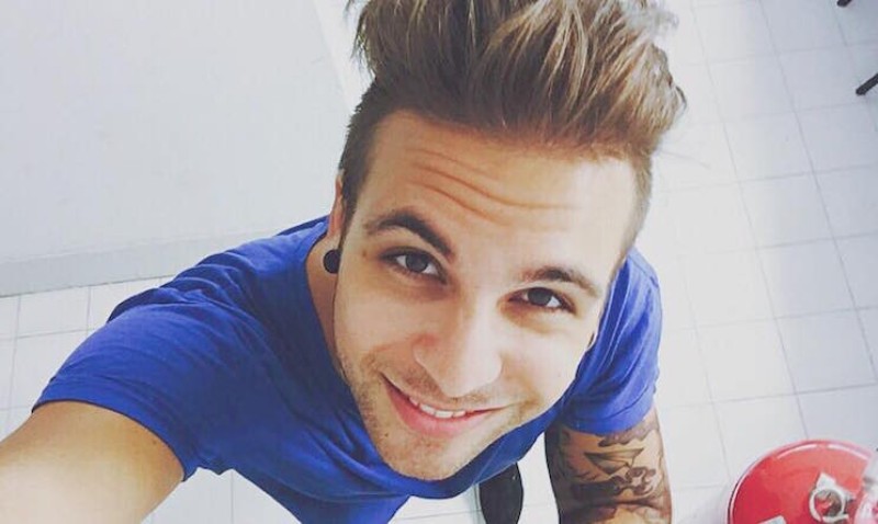 Alessio Bernabei ci ha sempre abituati ai colpi di scena. Come quando ...