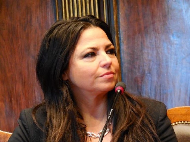 Francesca Alotta: età, altezza e peso. Chi è la cantante di ‘’Non ...