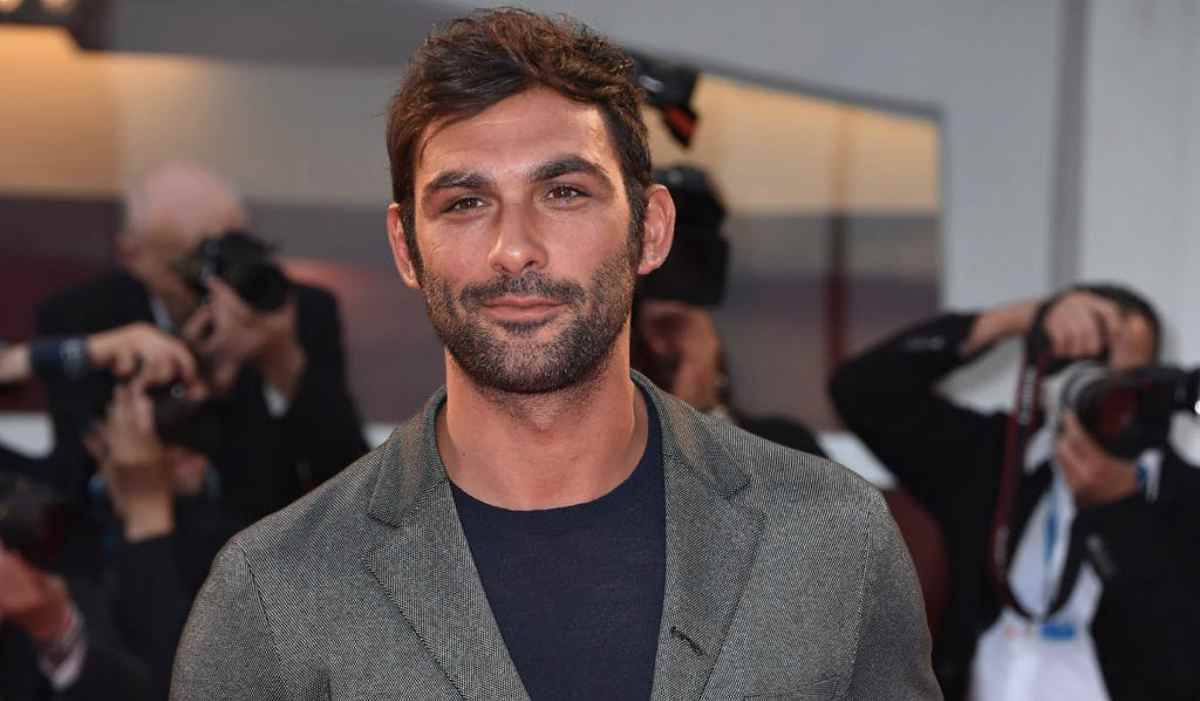 "È dura...". Francesco Arca a cuore aperto: "È per questo che sono ...