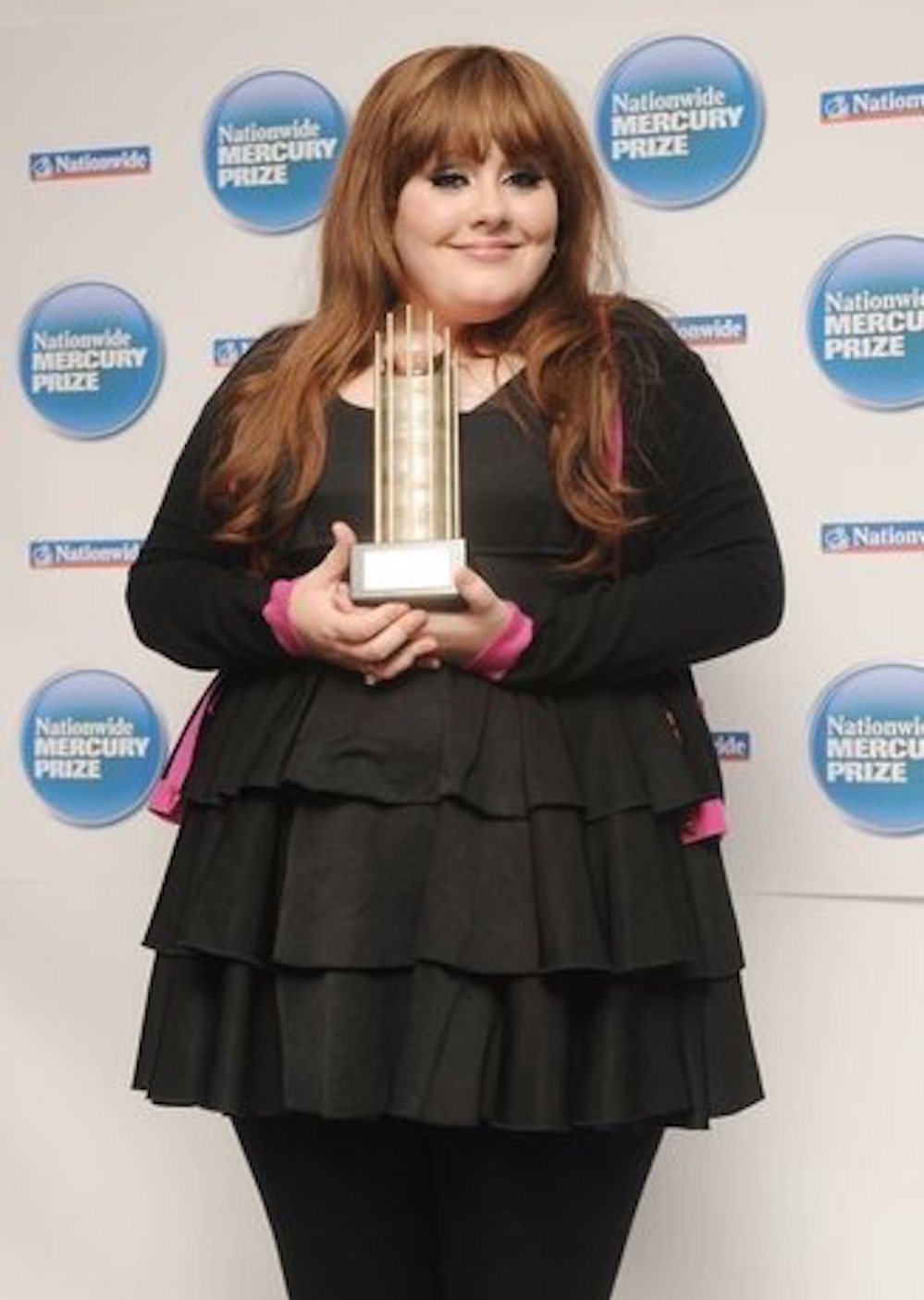 Adele, look giamaicano con bikini: quanto è dimagrita
