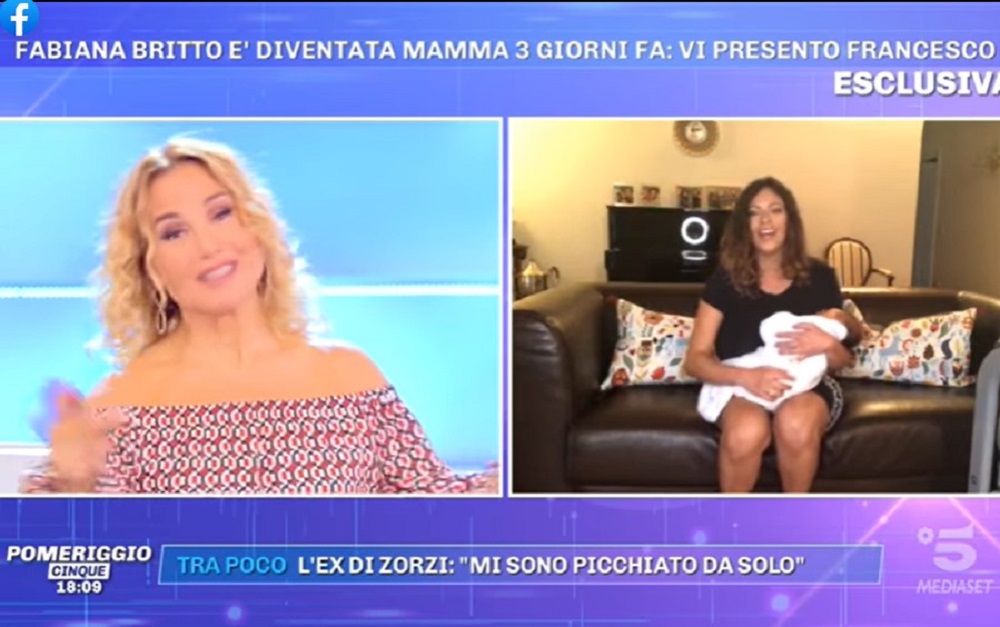 Fabiano Britto presenta in diretta tv il figlio appena nato