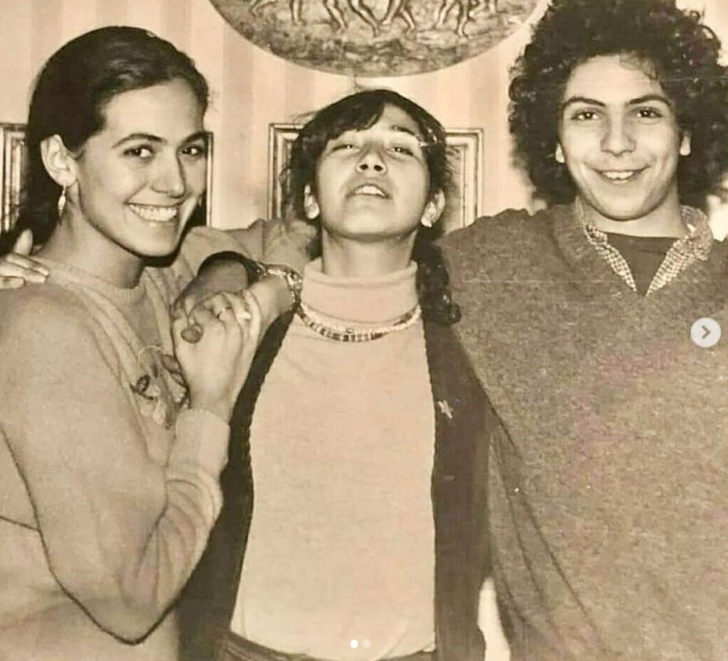 Barbara D'Urso pubblica foto con i fratelli Daniela e Alessandro