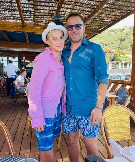 Alessandro Del Piero mostra una foto col figlio Tobias: due gocce d'acqua!