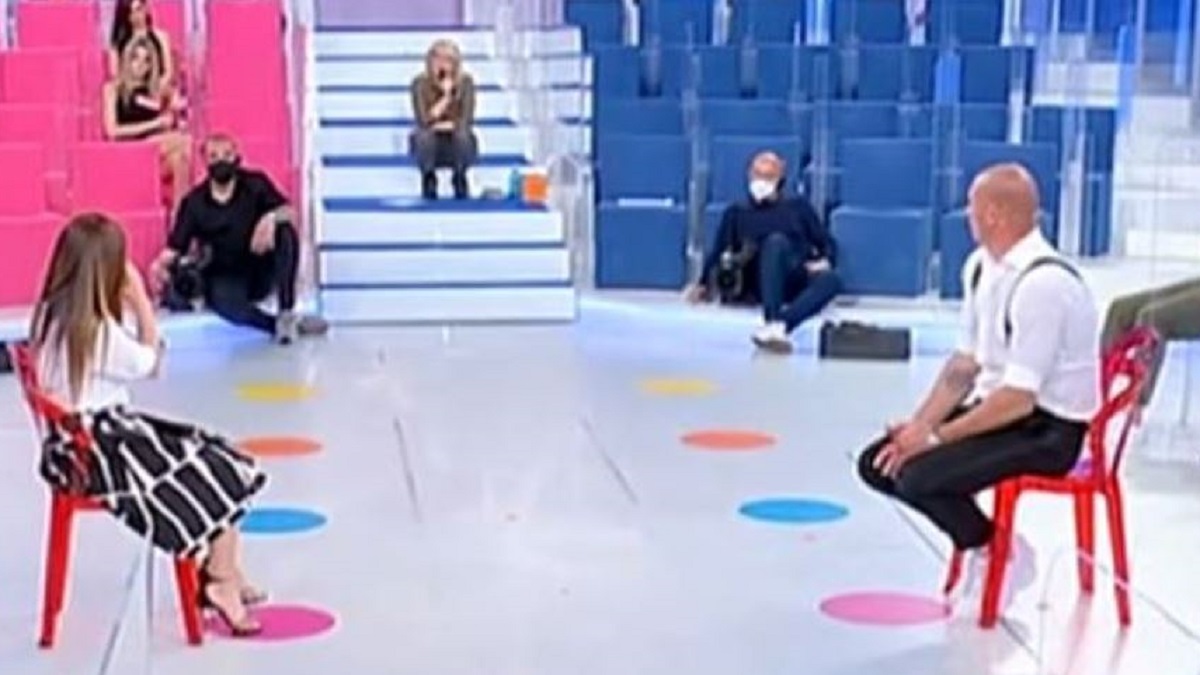 Uomini Donne, la prima tronista trans è Nicole Scavuzzo