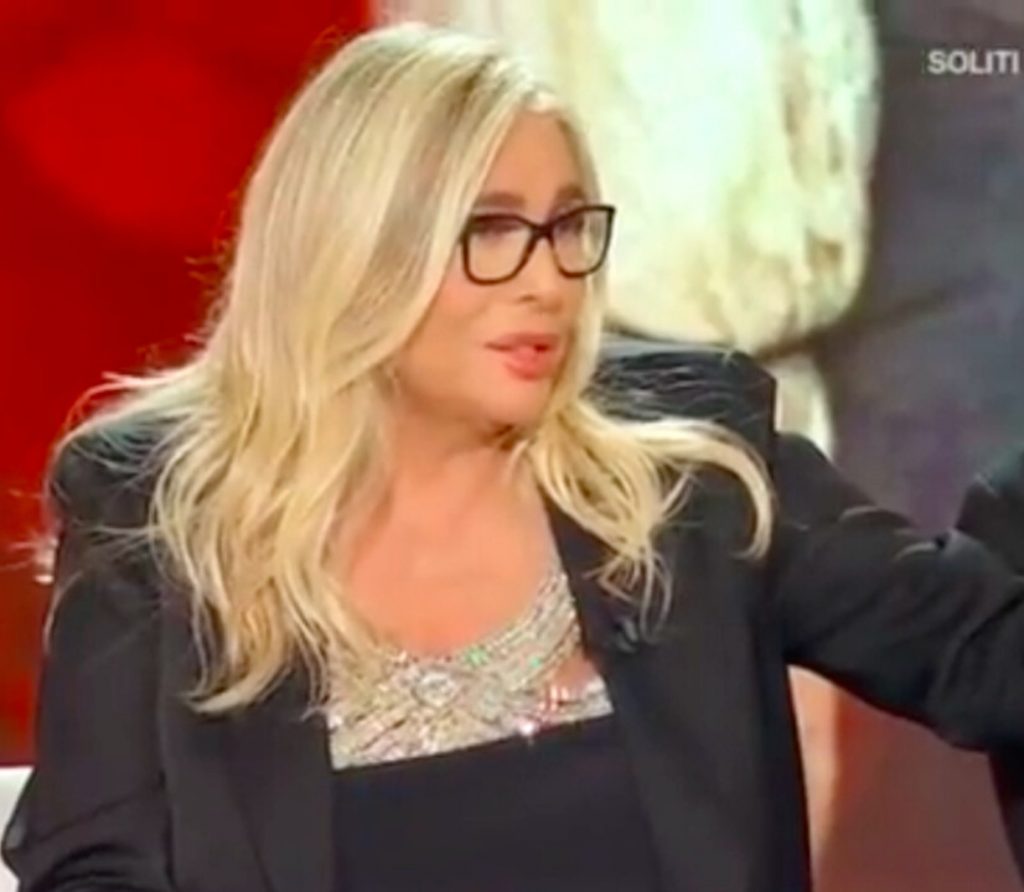 Domenica In, Mara Venier gela Sabrina Salerno: "Mi fai parlare?"