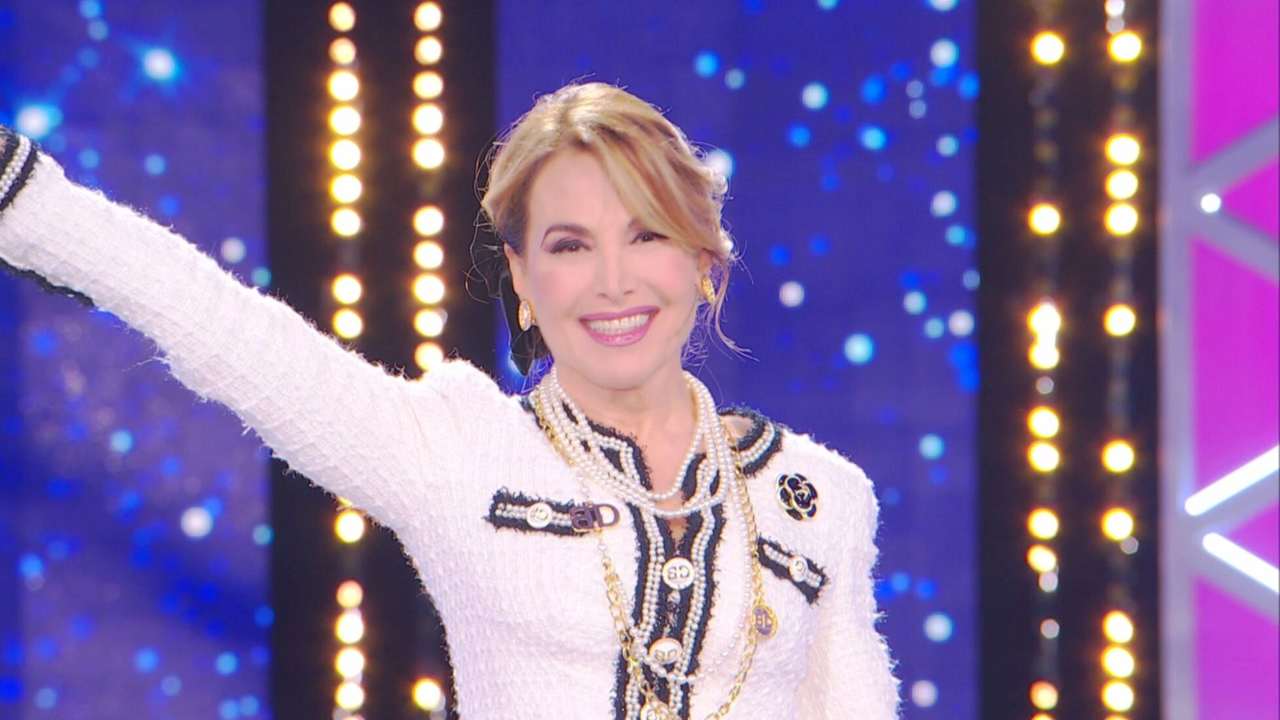 La pupa e il secchione, indizi Barbara D'Urso: "Arriva Francesca Cipriani"