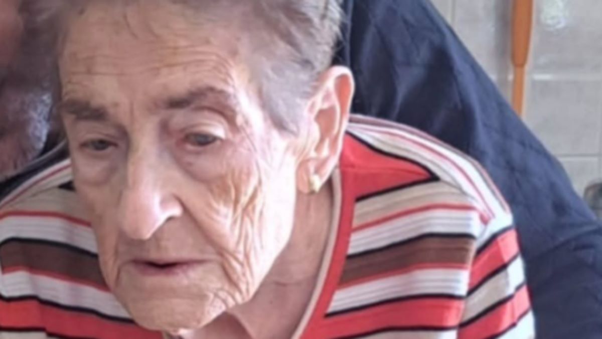 "Addio mamma, ora stammi vicina". Commozione nel calcio per il triste ...