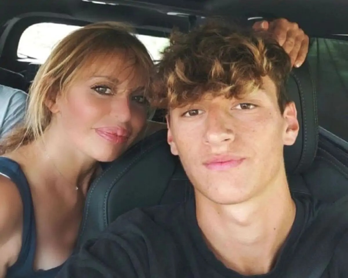Chi sono le figlie di Alessandra Mussolini: Caterina e Clarissa, età
