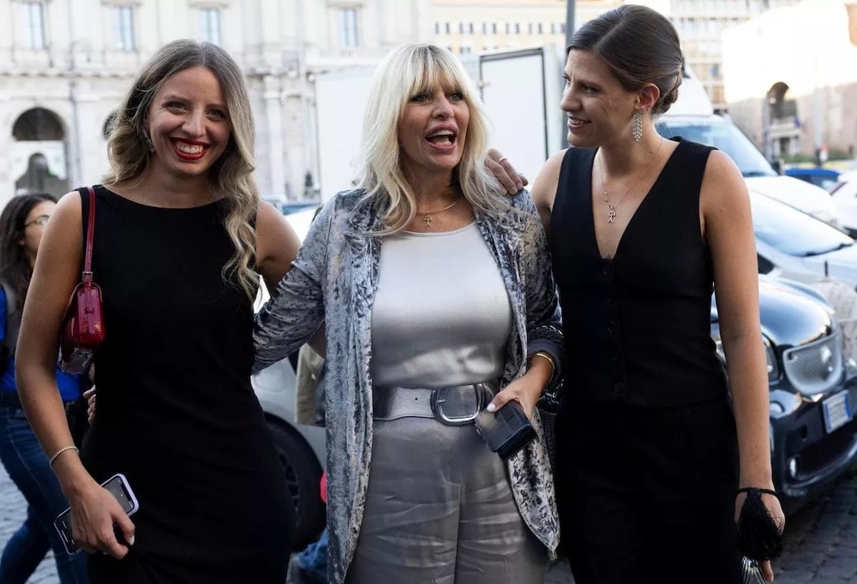 Chi sono le figlie di Alessandra Mussolini: Caterina e Clarissa, età
