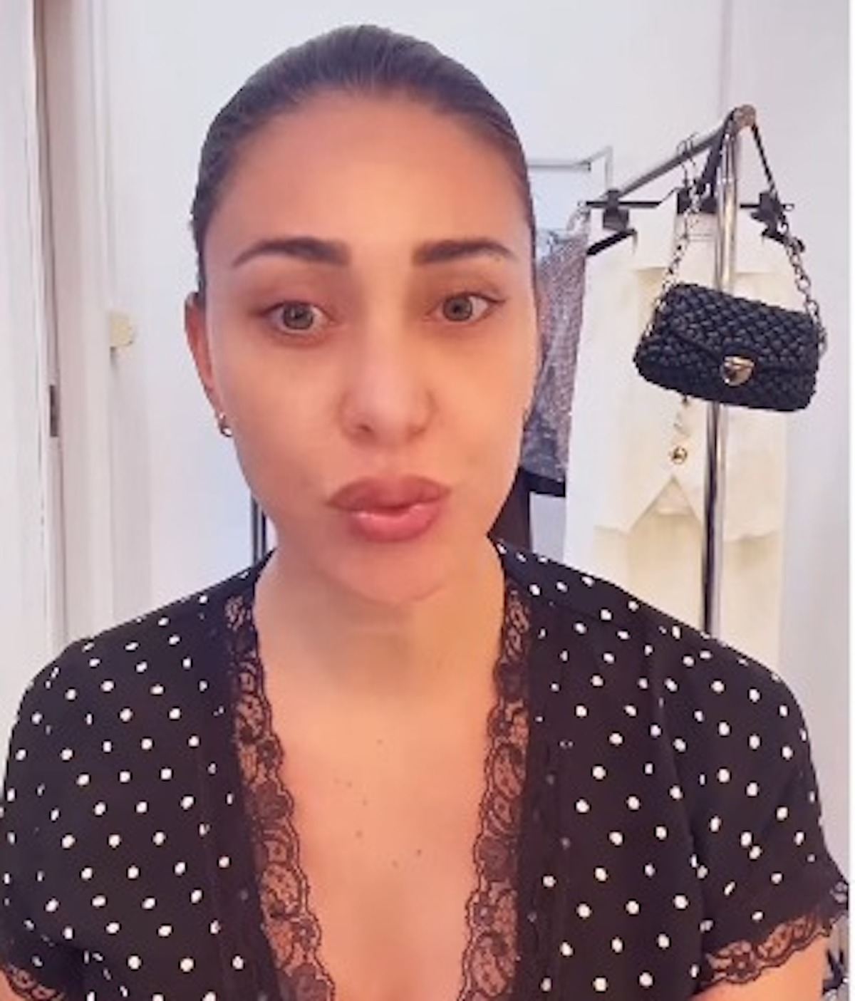 “Ma lei… Aiutatela”. Belen Rodriguez, il video che ha fatto preoccupare ...